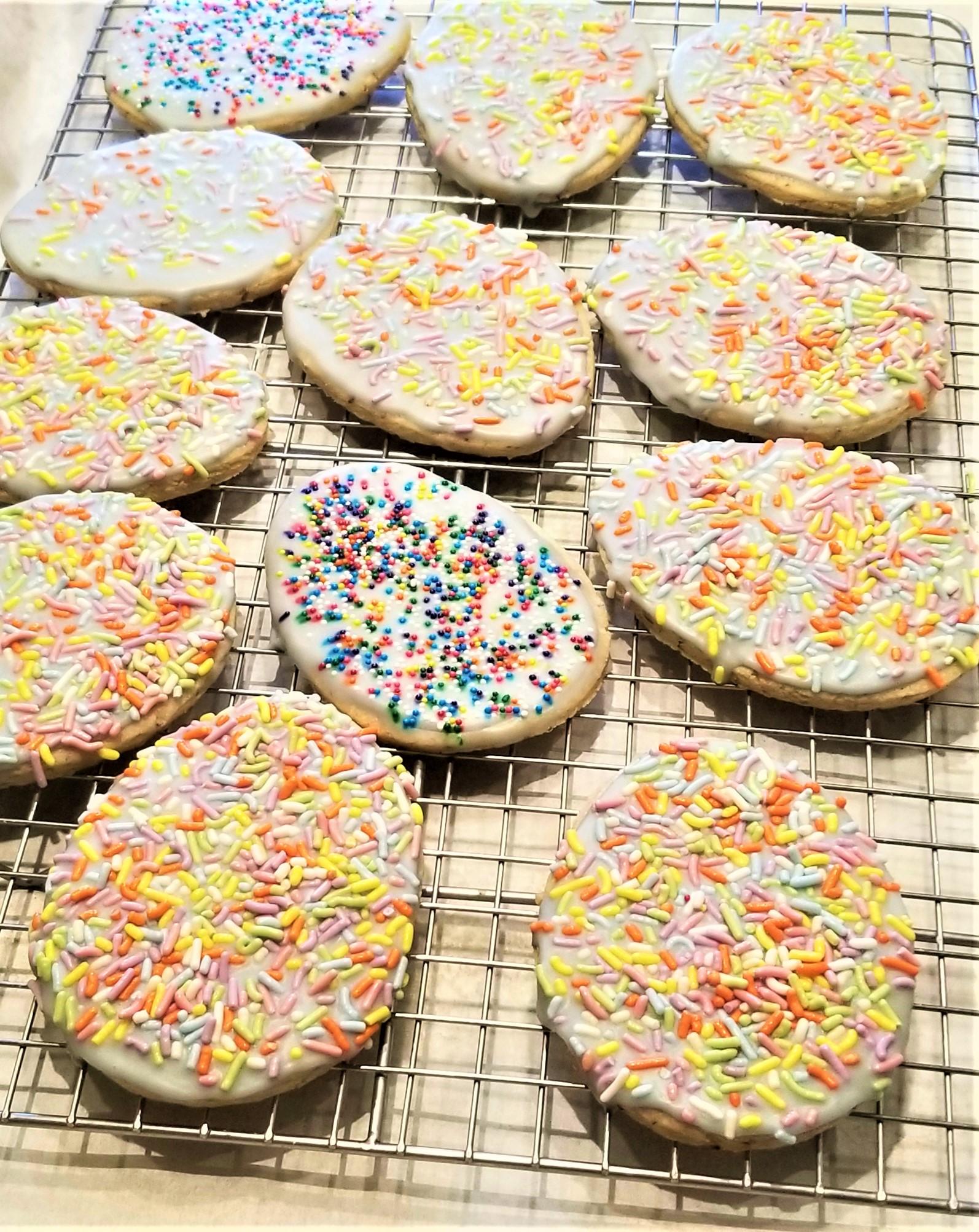 Make Sugar Cookies For a Fun Holiday Tradition